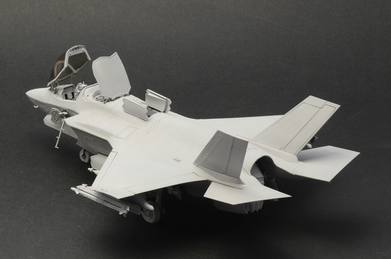 F-35B Model Showing Fan Section Open, Canopy Model , 46% OFF