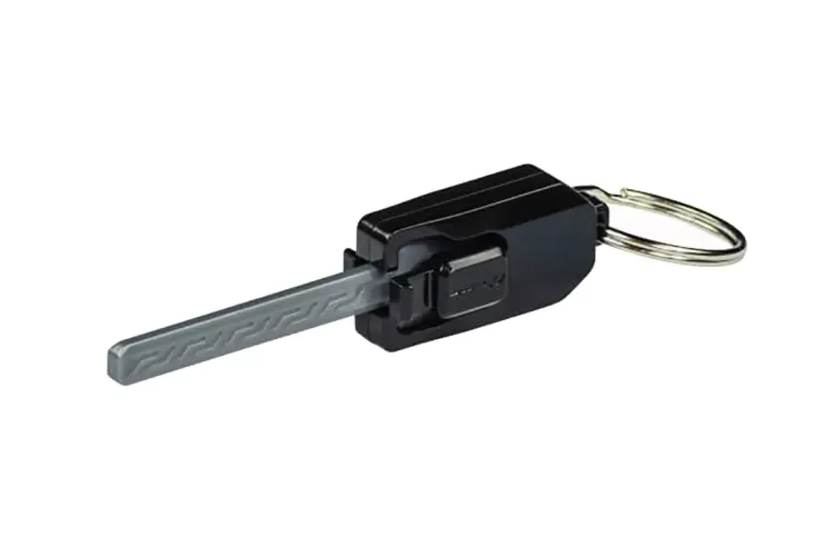 Street Racer Bad Boy Blue - 1:64 Key Racer Carrera