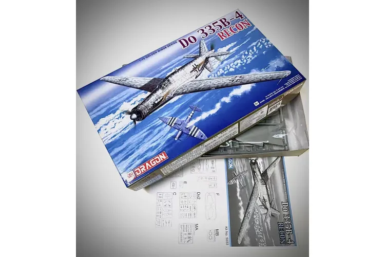 1:72 Dragon 5033 Dornier Do 335B-4 - Verkenning Propeller Vliegtuig