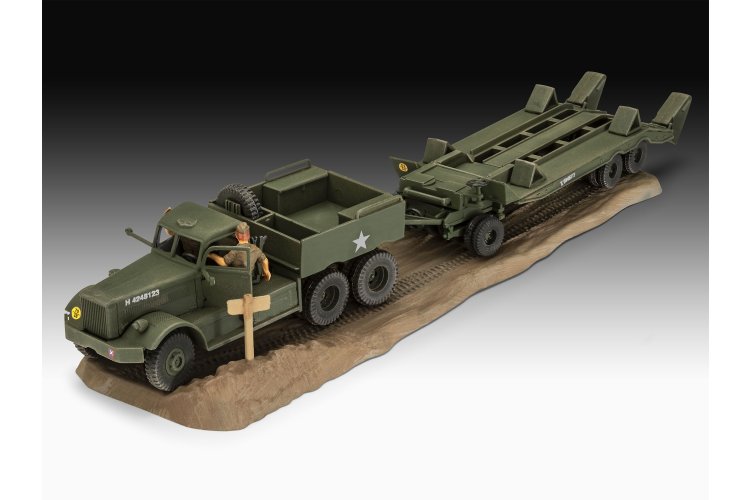 Revell M19 Tank Transporter 1:76 - Model Set with Trailer