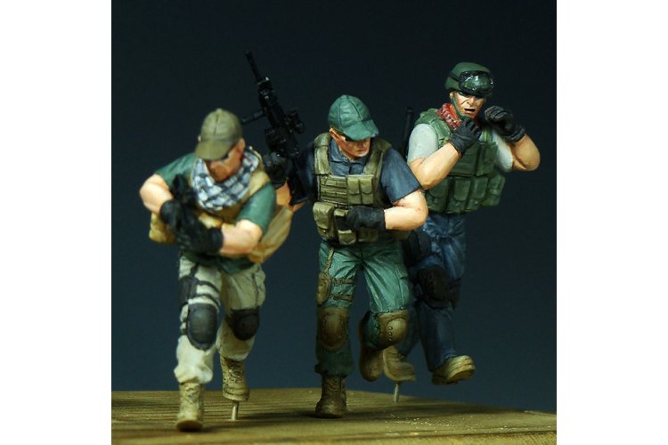 Trumpeter PMC in Iraq 2005 Armed Assault Team