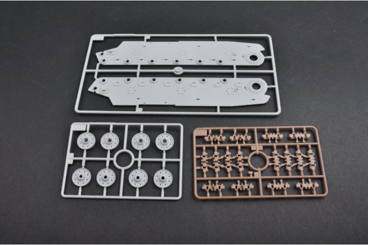 1:35 Trumpeter 01571 Soviet SU-152 - Self-propelled Heavy Ho