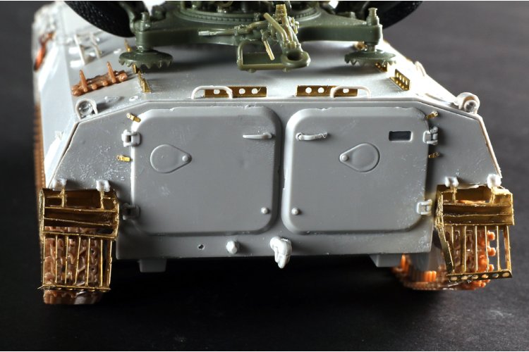 1:35 Trumpeter 09618 MT-LB with zu-23-2